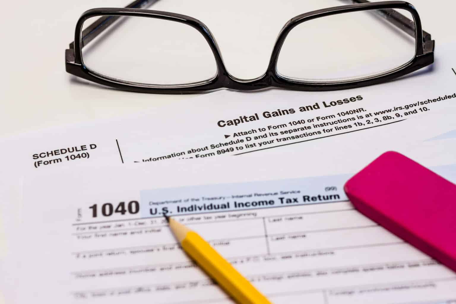 How to Report Capital Gains and Losses on the 2022 Federal Income Tax ...